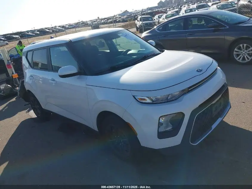 VIN: KNDJ23AU8M7790081 | KIA SOUL 2021 LX White 2.0L I-4 DOHC, VVT ...